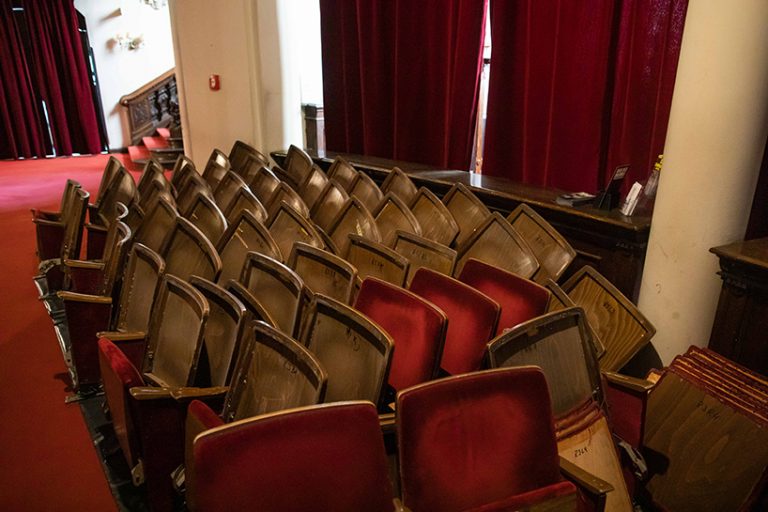 berliner ensemble removes seats from theater to guarantee social distancing