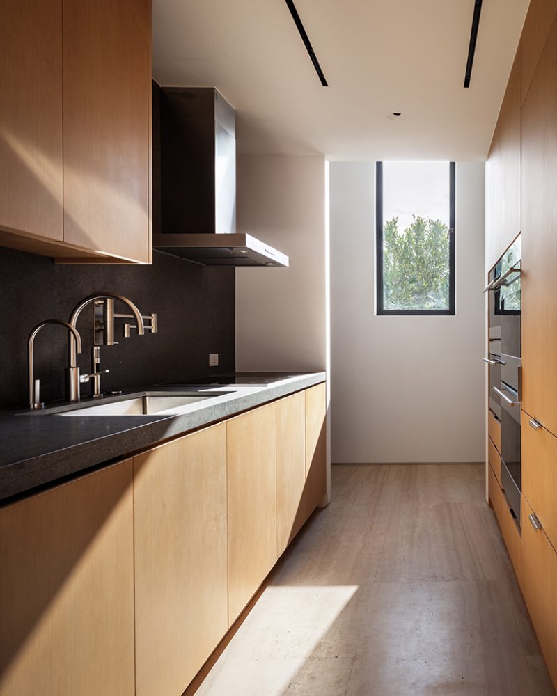 standard architecture curates california style along LA's forest knoll ...