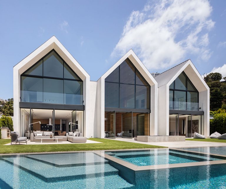 standard architecture curates california style along LA's forest knoll ...