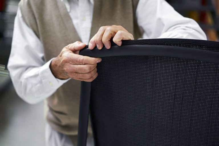 alberto meda's 'AM' chair for vitra is an economical tool for today's ...