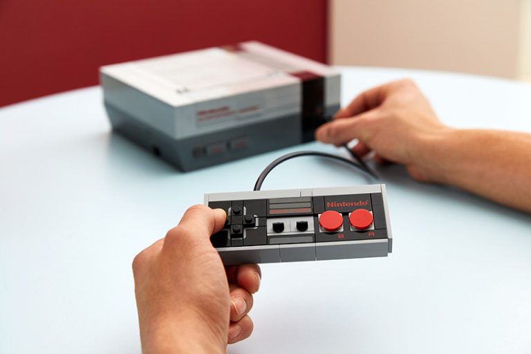 LEGO released a nintendo NES set and it's nostalgia at its best