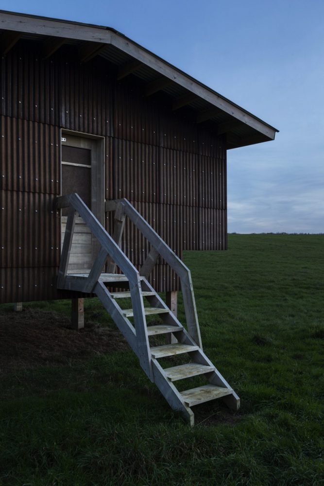 students design and build 30 sqm 'polyvalent studio' in cambridgeshire