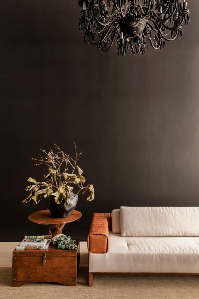 mf+arquitetos applies black cobogó bricks to house in franca, brazil