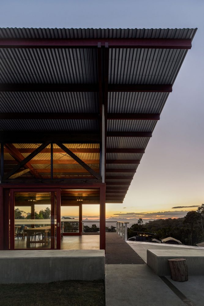 aspect architecture immerses o’reilly’s campground retreat in ...