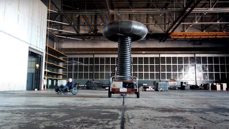 this electric roadster uses tesla's wireless electricity concept to be ...