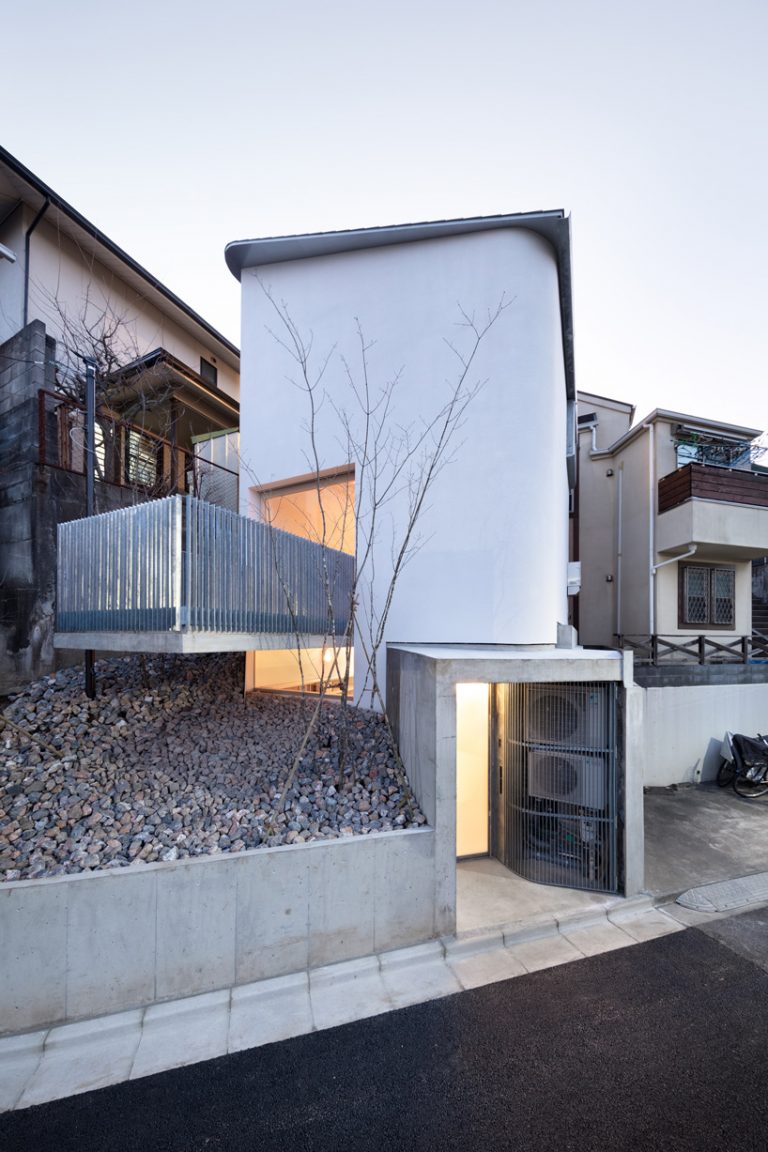 aoyagi design builds tower-shaped 'house in zenpukuji' on the outskirts ...