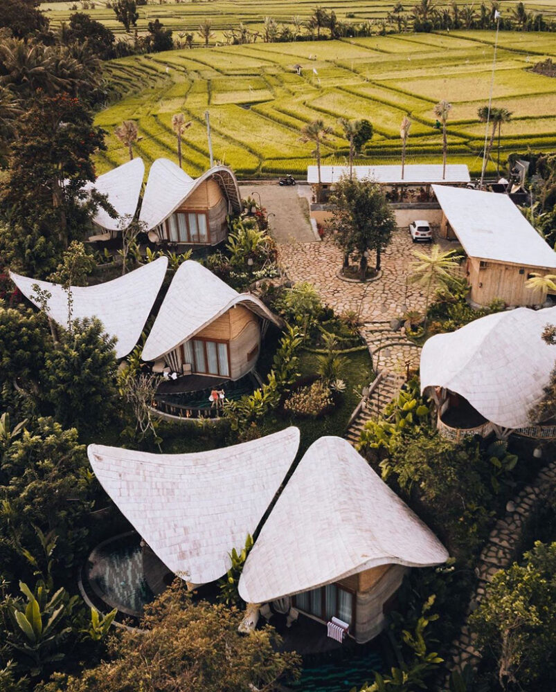 inspiral architects combines bamboo + rammed earth for ulaman eco retreat in bali