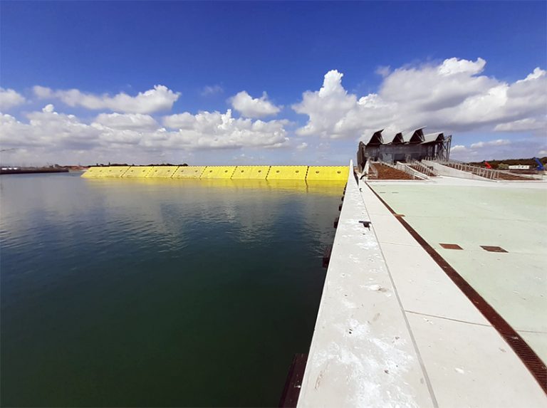 MOSE flood barrier protects venice - see how it works