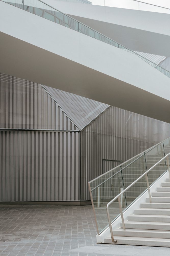 neiheiser argyros cloaks london underground vents with sculptural screen