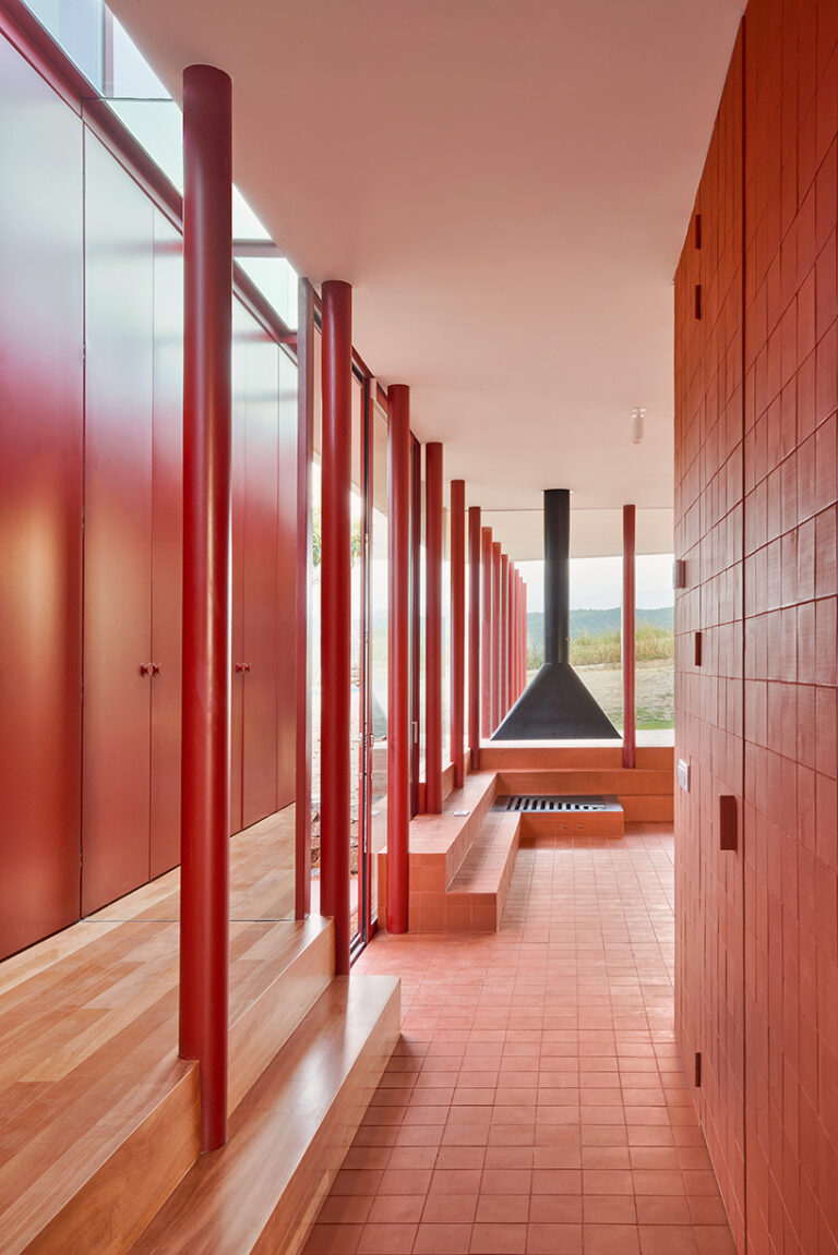elevated with red pilotis, arquitectura-G's casa sant antoni views ...