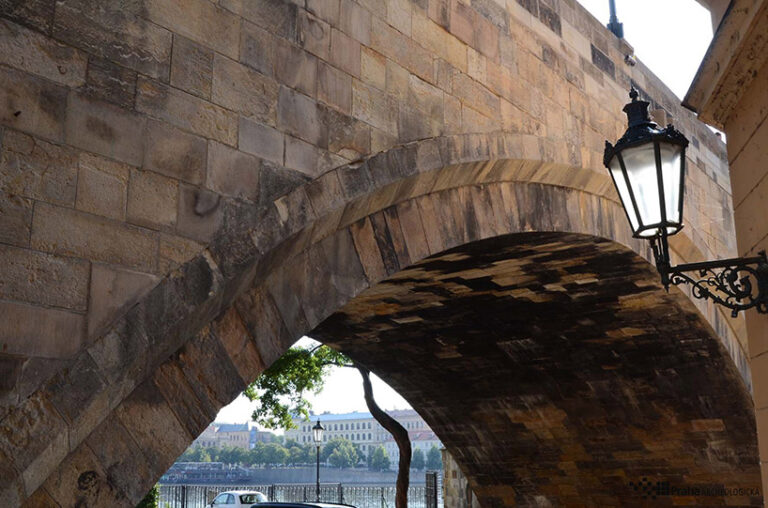 this animation shows how prague's massive 14th-century charles bridge ...