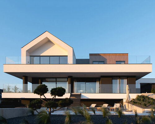 mode:lina realizes fence house in borówiec, poland