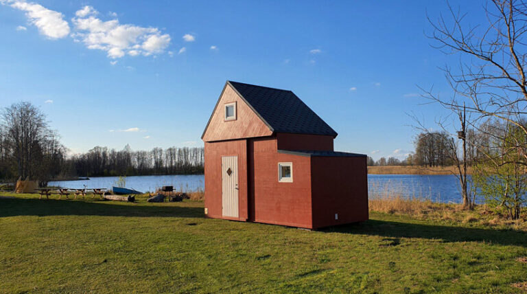 'brette haus' is a tiny prefabricated house that unfolds in only three ...