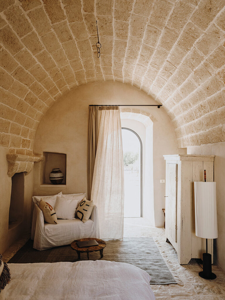 andrew trotter expresses breezy atmosphere of puglia with villa cardo