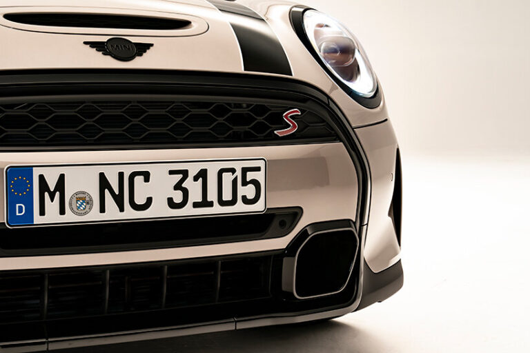 MINI cars redesigned with 'purified' yet more individualized makeover