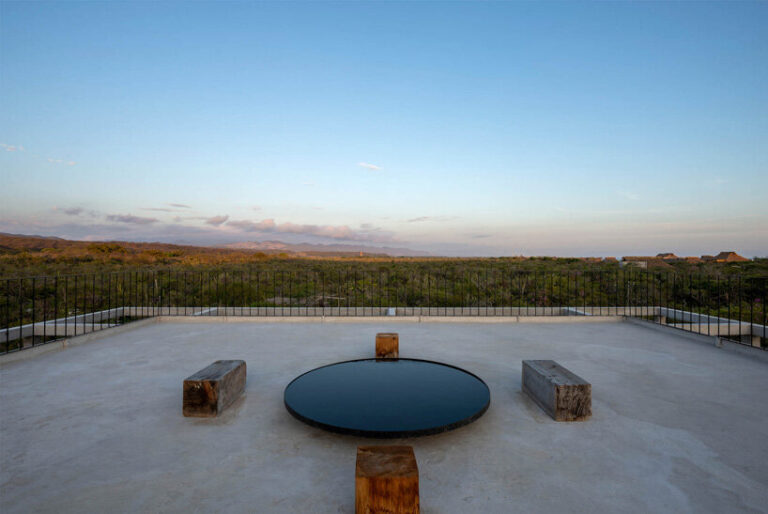 S-AR immerses 'casa cosmos' in the lush vegetation of mexico's oaxaca coast