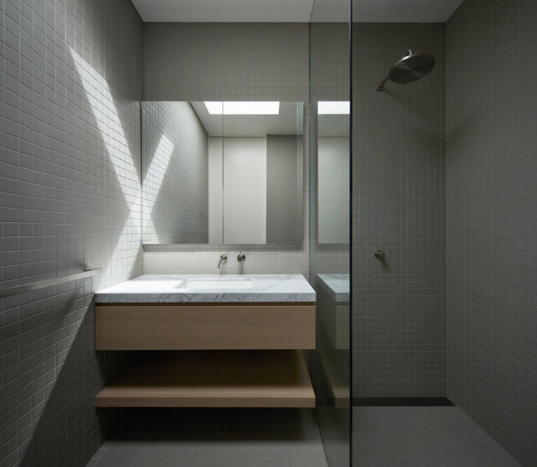 chris connell design completes a minimalist weekend house in australia