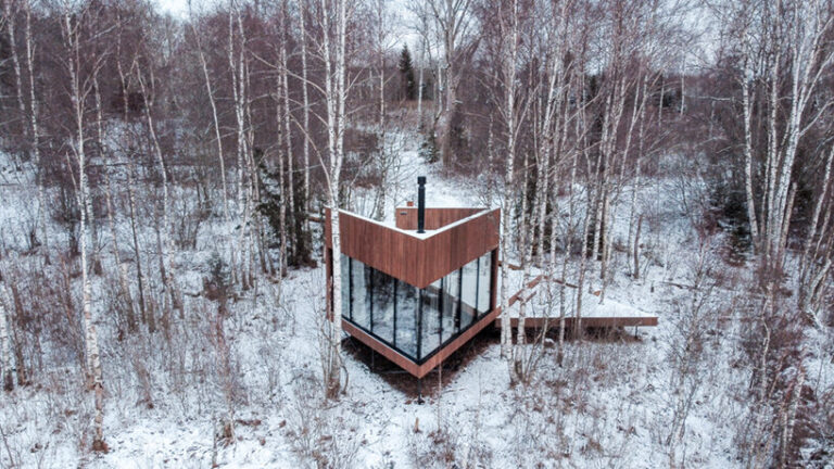 'maidla nature villa' introduces a micro-hotel room to forested estonia