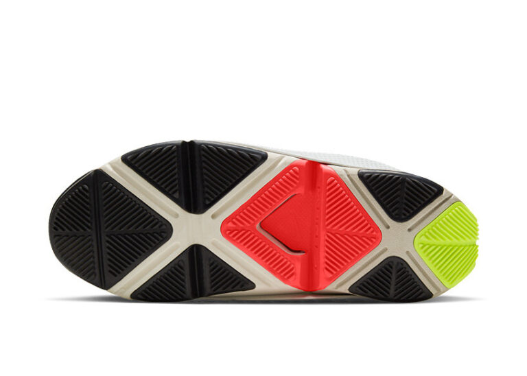 NIKE unveils the NIKE GO FlyEase, an easy-on, easy off no-lace sneaker