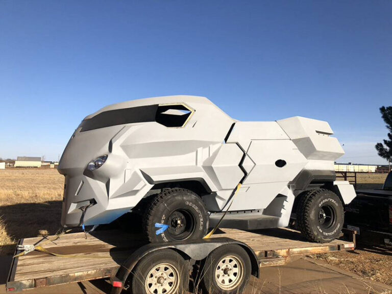 dystopian sci-fi land rover from the 1995 film judge dredd is now for sale