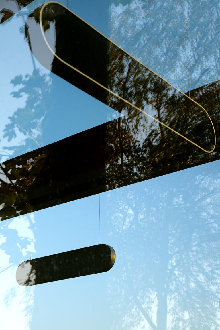 meet 'sunne', a self-powered ambient solar light that captures the hues ...