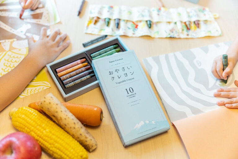 mizuiro.inc's vegetable crayons are safer for children and the environment