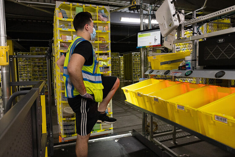 amazon unveils the AmaZen booths, claiming that meditation might do ...