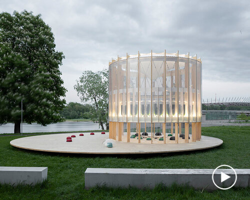 BioBombola by ecoLogicStudio is a domestic algae garden