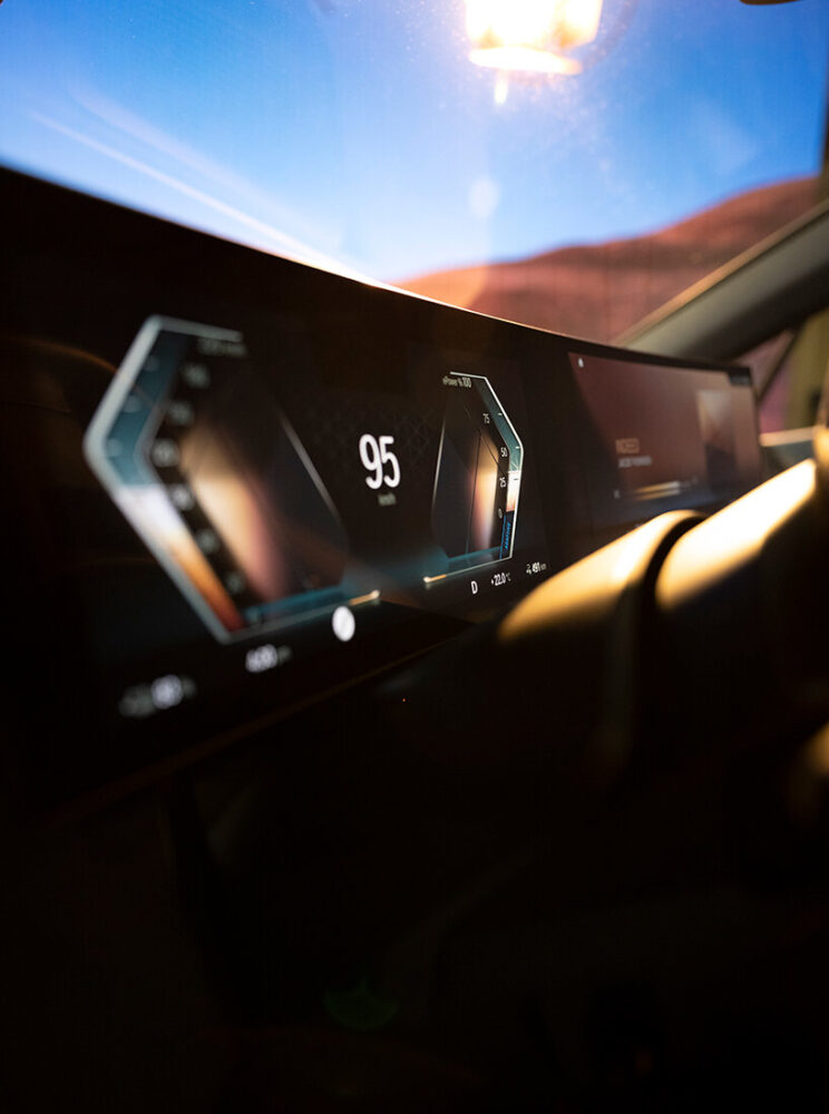 BMW iX debuts all-new intelligent, multisensorial idrive user experience