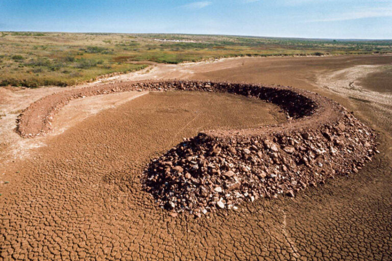 robert smithson's monumental earthwork 'broken circle/spiral hill ...