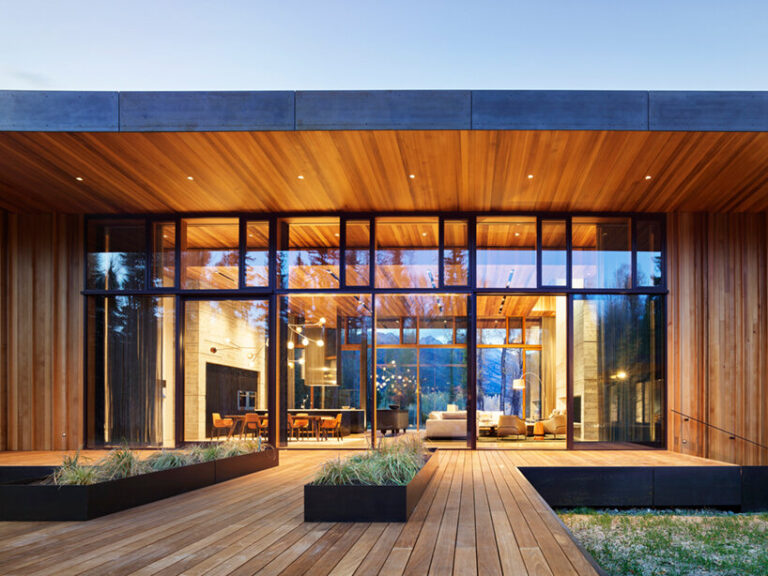 CLB architects' 'riverbend' brings contemporary architecture to the tetons