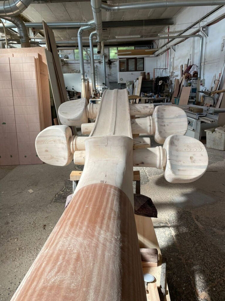 giant violin floats down venice's grand canal complete with string quartet