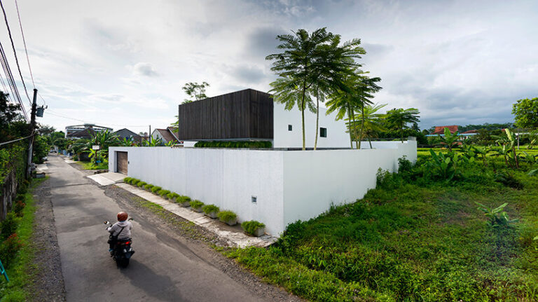 inward-facing rumah bias in indonesia is arranged around semi-open patio