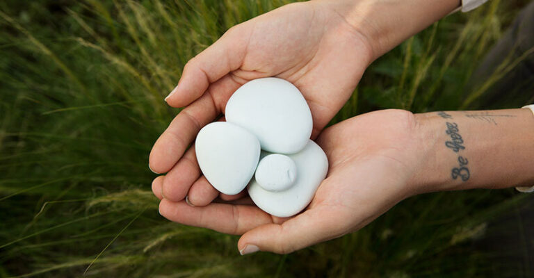 'parting stone' turns cremated remains into beautiful, solid pebbles