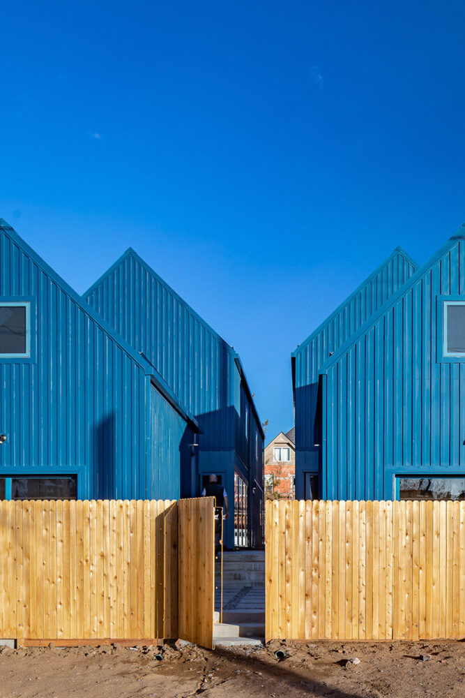 PRODUCTORA builds bright blue residential complex responding to new ...