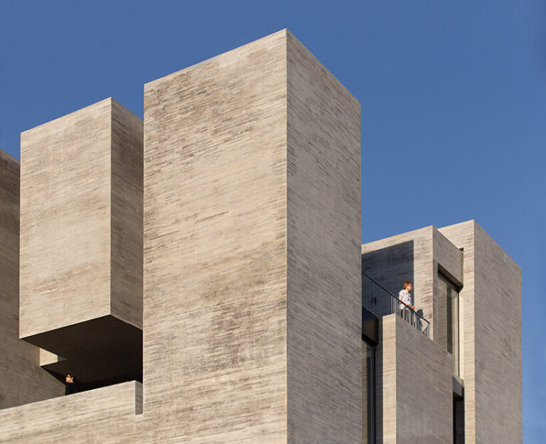 iranian studio MAAN sculpts its 'ayenevarzan house' of solids and voids