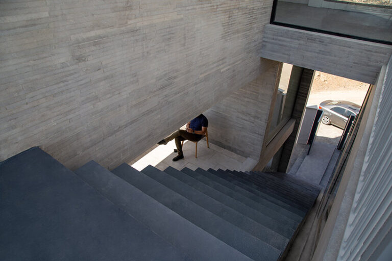 iranian studio MAAN sculpts its 'ayenevarzan house' of solids and voids