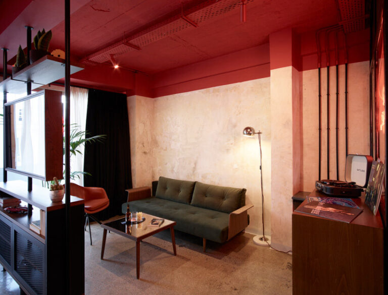 dave red athens: urban hotel with industrial and retro references ...