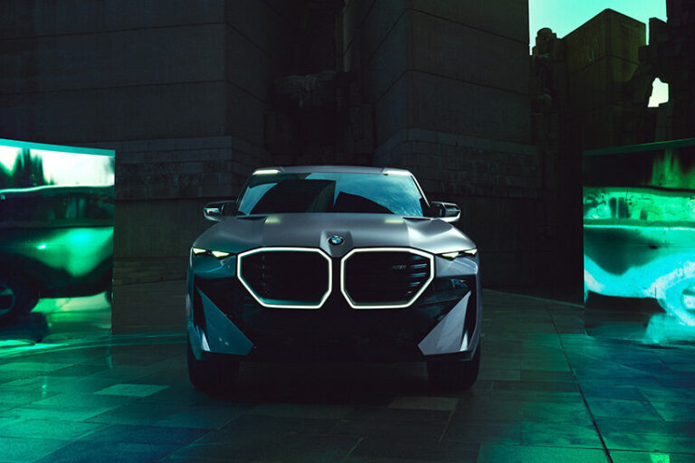 BMW Concept XM debuts expressive luxury face at art basel miami beach 2021