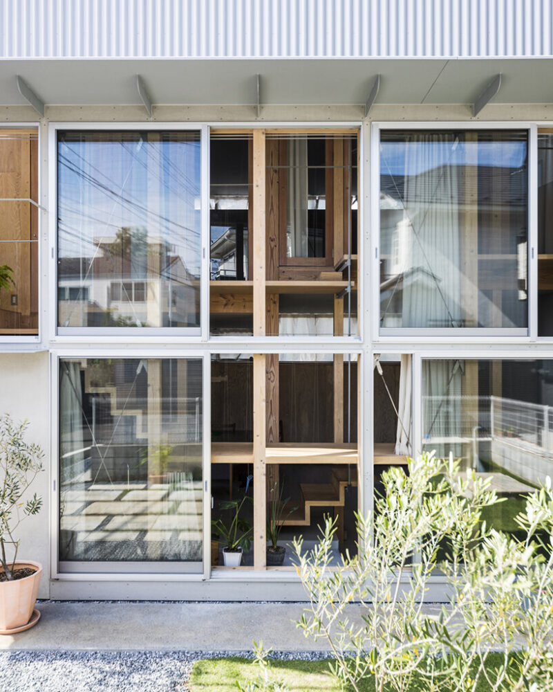 KIRI architects opens up compact japanese house with light-filled stair ...