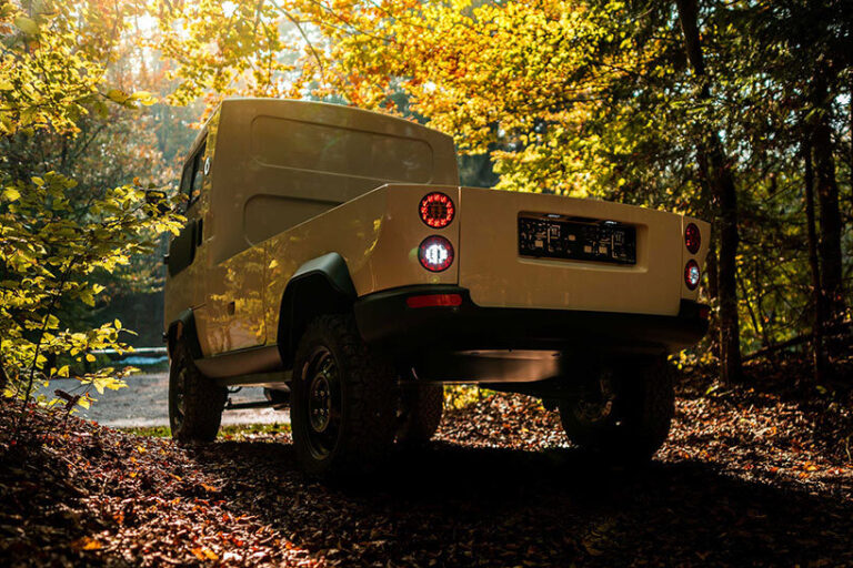 hit the road like a transformer with XBUS - the fully electric, modular car