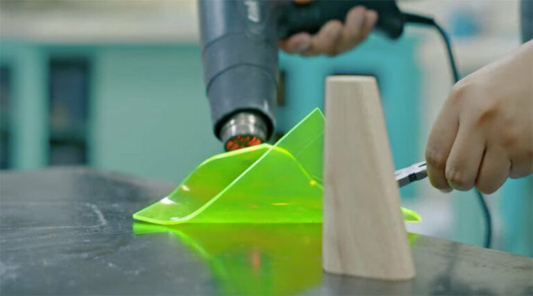 solar panels made from plant waste produce energy without direct sunlight