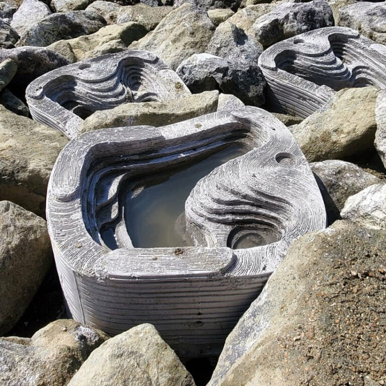 COASTALOCK, a bio-enhanced material for marine construction