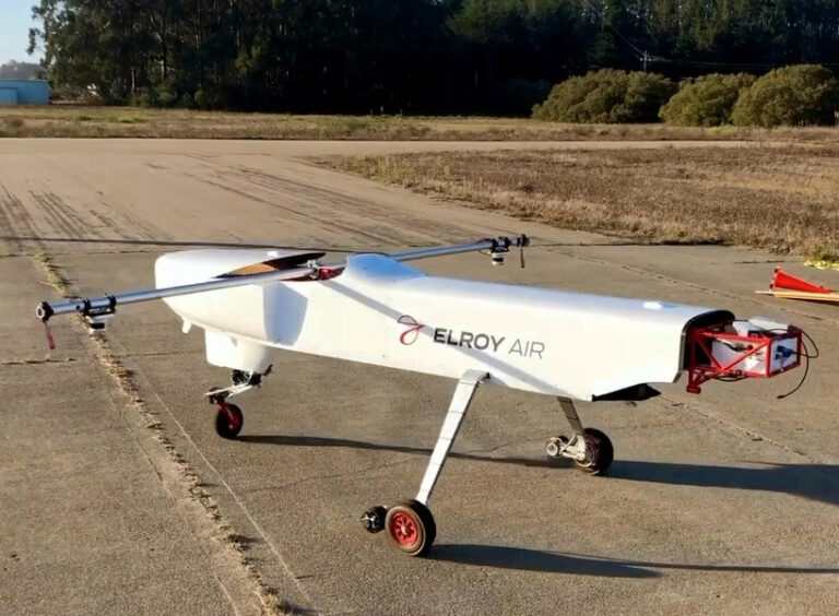 FedEx teams up with Elroy Air for pilotless drone cargo deliveries