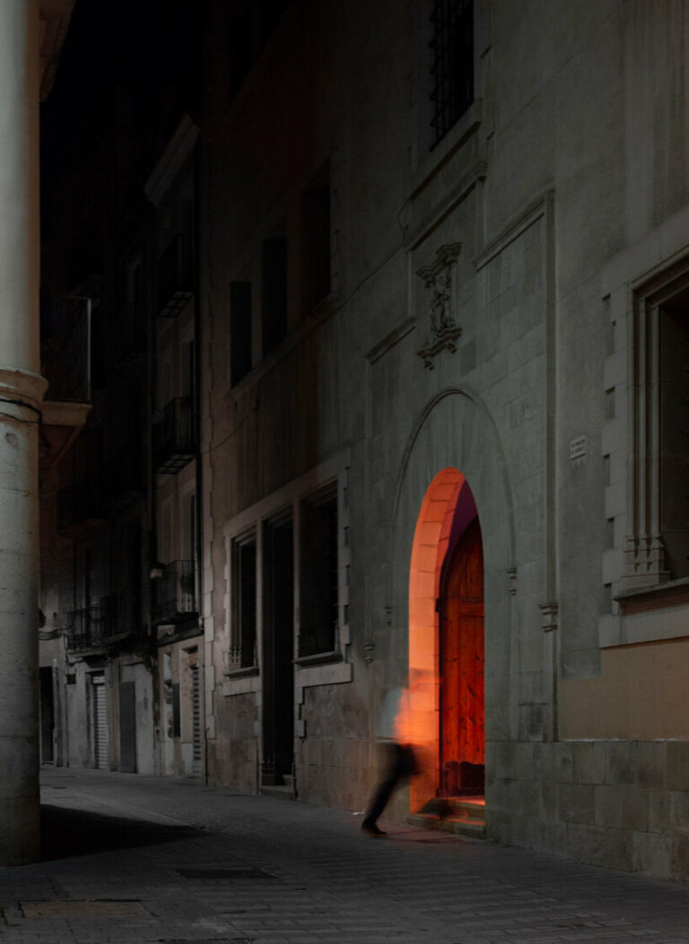 monumental lamp installation lights up the main patio of a 17th century ...