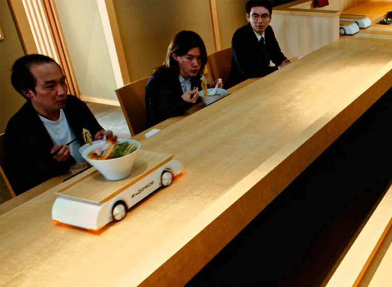 nissan’s e-4ORCE ramen counter serves noodle soup bowls without ...