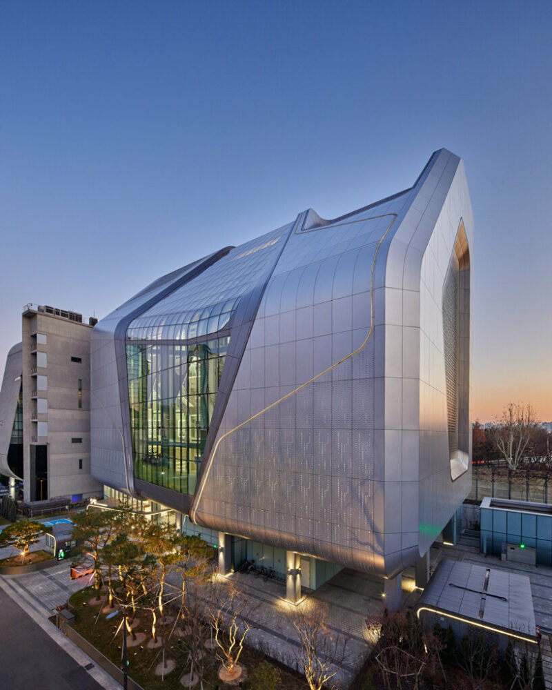 K-pop headquarters by UNStudio take shape as an urban speaker in seoul