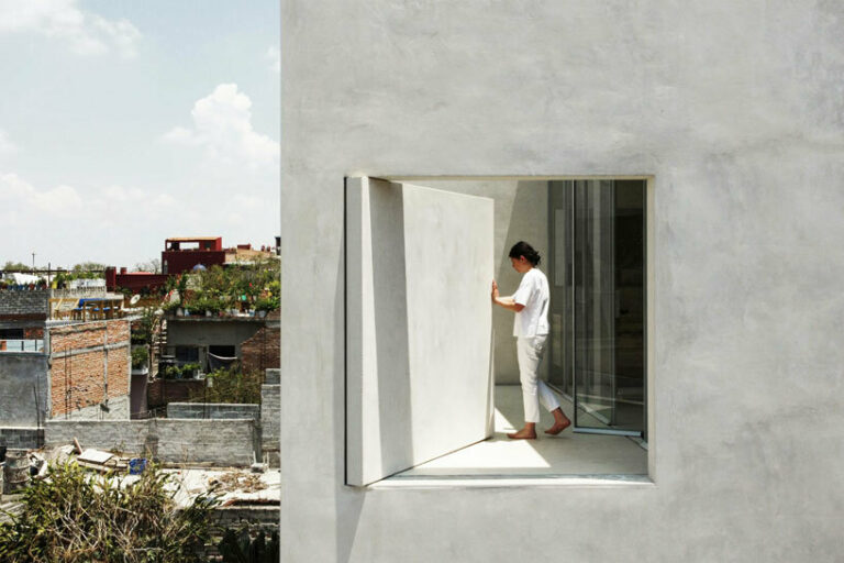 associates architecture shapes introverted house and gallery in mexico