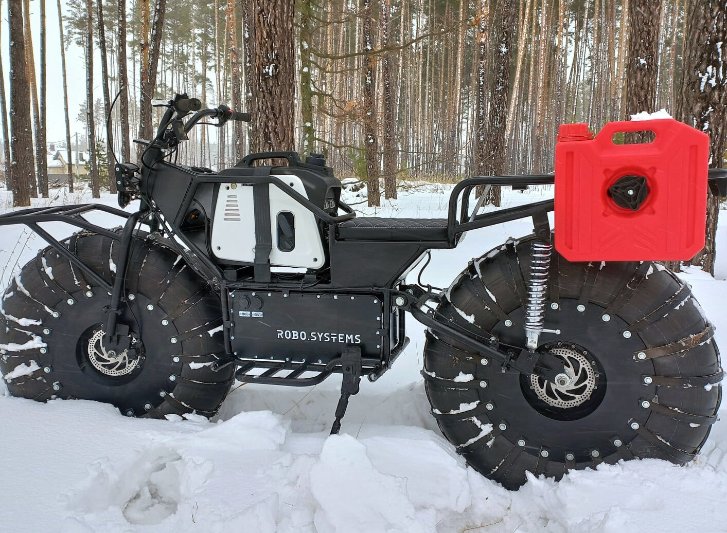 electric 2x2 ultra bike rides off-road with minimal energy consumption