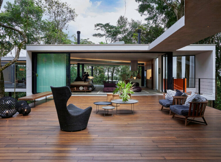 casa açucena rises fifteen meters from the ground and lives within a ...